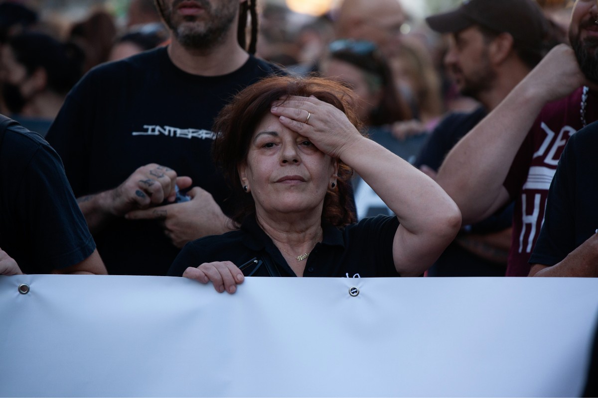«Ο Παύλος Φύσσας ζει» – Εικόνες από την πορεία στη μνήμη του Killah P ...